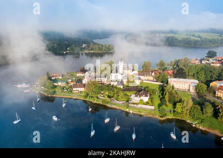 Frymburk, Lipenska prehrada, Jizni Cechy, Ceska republika / Frymburk ...