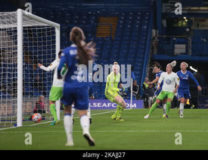 Zsanett Jakabfi of Vfl Wolfsburg scores hier sides second goal during ...