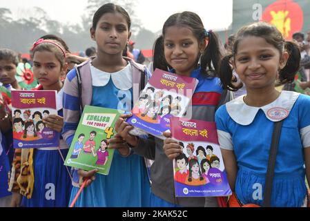 Bangladeshi primary school students in their classroom. Narsingdi ...