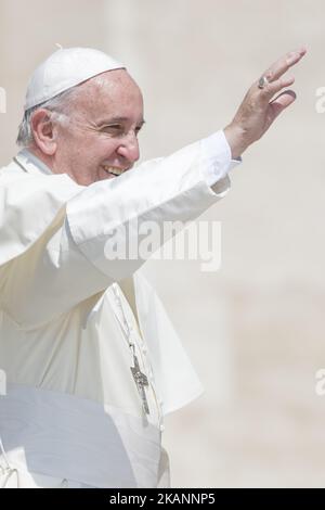 Pope Francis Smile during his weekly general audience in St Peter ...