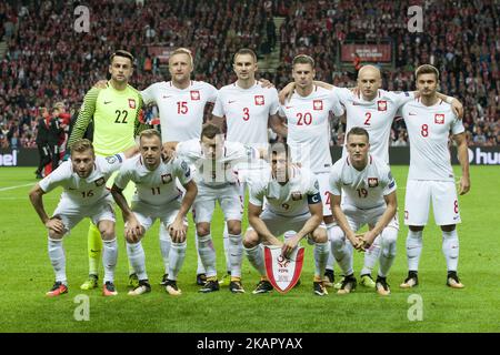The Polish national football team poses for a photo during the UEFA ...