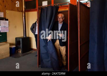 Presidential candidates Jose Antonio Kast of the Republican Party and ...