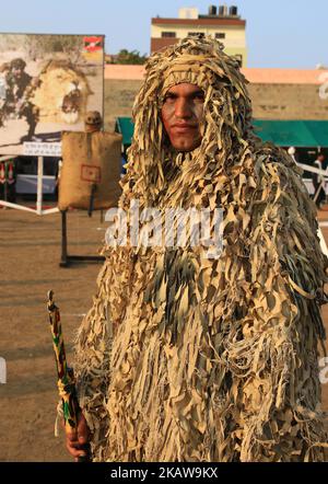 An Indian army Jawan show his skills during the 'Know Your Army ...