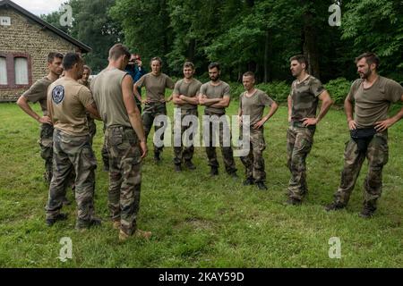 The mountain commando group of the 7th battalion of alpine hunters ...