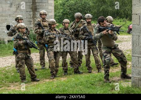 The mountain commando group of the 7th battalion of alpine hunters ...