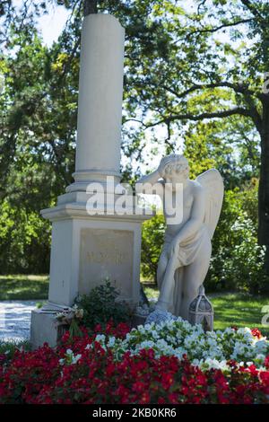 The gravestone of Wolfgang Amadeus Mozart in St. Marx Cemetery (vienna ...