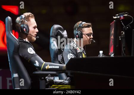 Team Vitality top laner Lucas 'Cabochard' Simon-Meslet and jungler Mateusz 'Kikis' Szkudlarek ...