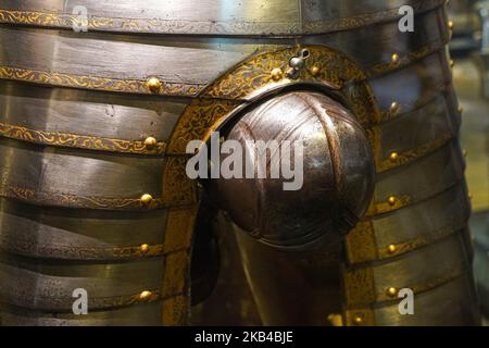 parts of a knights suit of Armour Stock Photo - Alamy