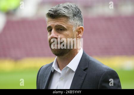 Motherwell manager Stephen Robinson ahead of the Scottish Premier ...