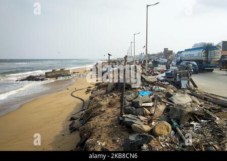 Sudden heavy seawater waves and rise of water level at Pattinapakkam ...