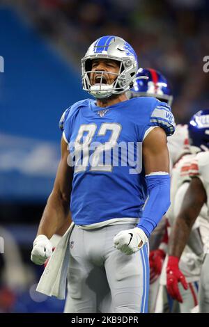 Detroit Lions tight end Logan Thomas (82) runs a play against the ...