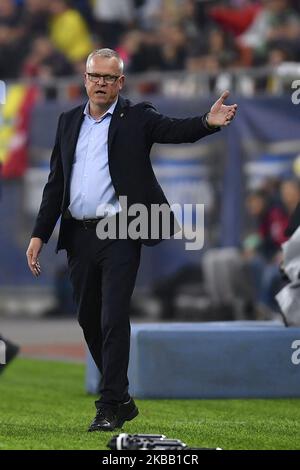 Head coach of Sweden Jan Andersson clapping during the European ...