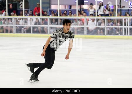 Julian Yee of Malaysia performs his routine during the SEA Games men's ...