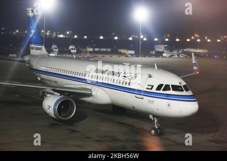 Kuwait Airways Airbus A320 aircraft at Kuwait Airport. Aiplane of ...