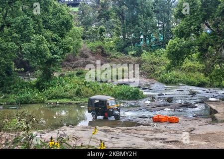 Rickshaw station in Munnar, Kerala, India Stock Photo - Alamy