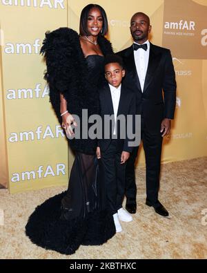 Tim Weatherspoon, Titan Jewell Weatherspoon, and Kelly Rowland attend ...