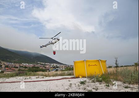 The Canadairs and the Civil Protection and Carabinieri Corps ...