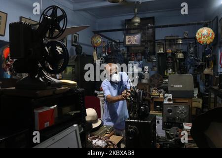 A collector Shri Sushi Kumar Chatterjee ,95 year old man shows an ...