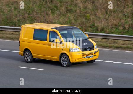 2006 yellow VW Volkswagen TransPorter T30 102 TDI SWB; UK Vehicular ...