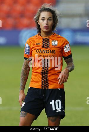 Brooke Nunn of London Bees during the pre-match warm-up during FA Women ...