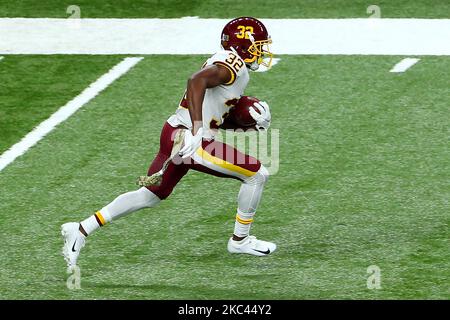 Washington Football Team cornerback Danny Johnson (32) runs during the ...