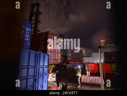 Container depot in Dublin port located in Alexandra Quay Container ...