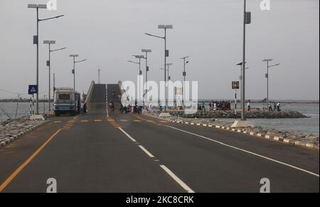 Road leading to the Sangupiddy Bridge in Jaffna, Sri Lanka. Sangupiddy ...