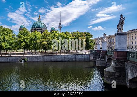 A beautiful view of the Oder-Spree Canal in Germany Stock Photo - Alamy