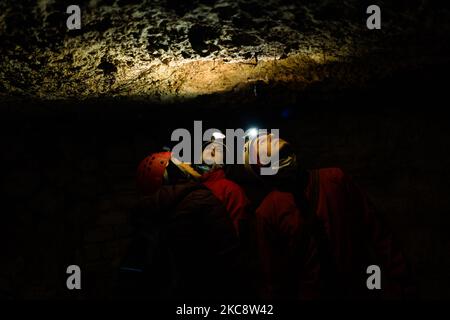Some members of the Melphicta KalipÃ¨ caves group, volunteer ...