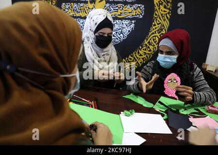 Palestinian women with a hearing impairment receive cartoons training ...