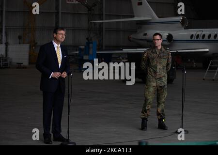 German Commander and doctor Weisel discurses before the German medical ...
