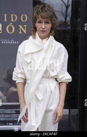 The actress Marta Larralde poses during the presentation of the film ...