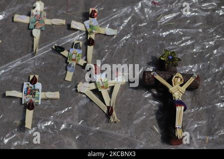 Jesus welcomed in Jerusalem, on Palm Sunday, people spreading coats ...
