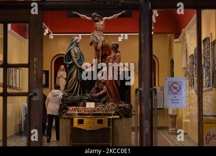 People entering to pray to Whitefriar Church in Dublin, on Good Friday ...