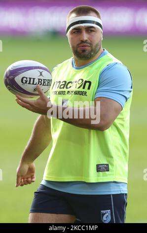 Liam Belcher of Cardiff Blues warm up during European Champions Cup ...