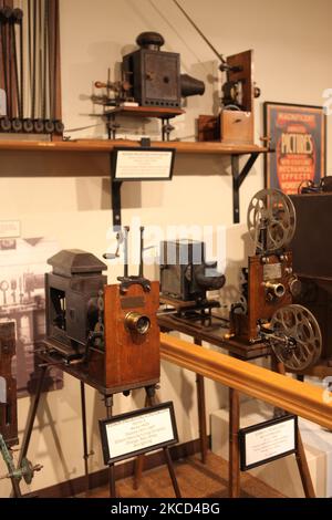 Edison Projecting Kinetoscope and other film equipment on display at ...