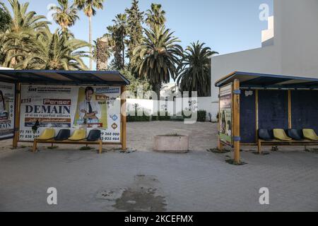 Tunisia: City of Tunis. Bus, in Place de Barcelone Stock Photo - Alamy