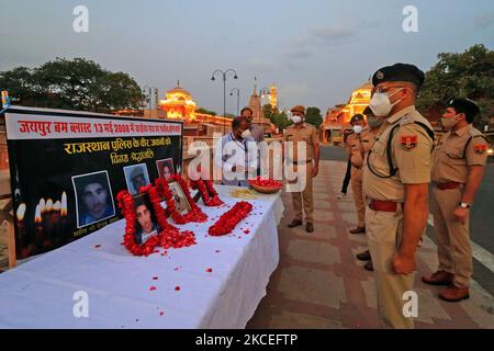 Police officials pay tribute to martyr policemen of 2008 Jaipur serial ...