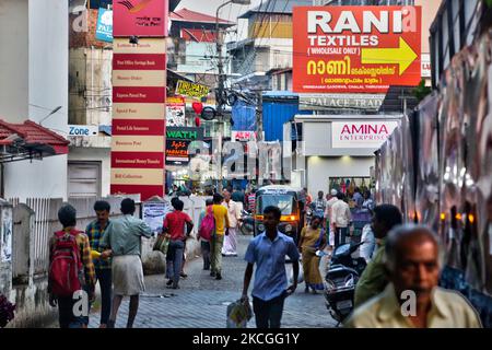 Crowded street in the Chalai Market in the city of Thiruvananthapuram ...