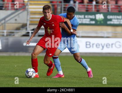 Hector Kyprianou of Leyton Orient under pressure from West Ham United's ...
