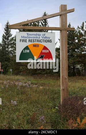 Text sign showing Low Interest Rates. Conceptual photo meant to ...