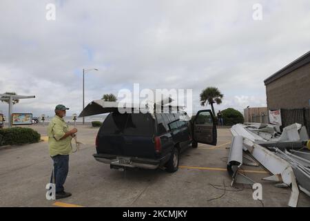 The Sonic on Seawall Blvd. sustained major damage at approximately 5am ...