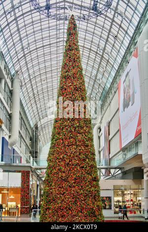 The massive 100-foot tall Christmas tree at the Toronto Eaton Centre in ...