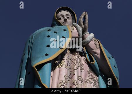 Virgen de Guadalupe 1531 Stock Photo - Alamy