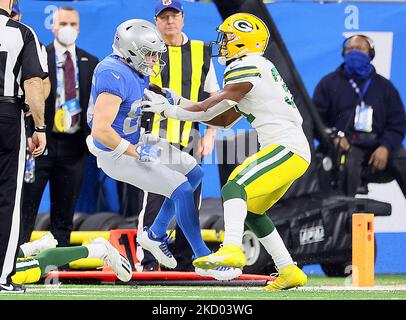 Detroit Lions wide receiver Tom Kennedy warms up before an NFL football ...