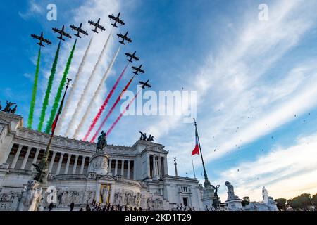 The Frecce Tricolori take to the skies over Rome and the Altare della ...