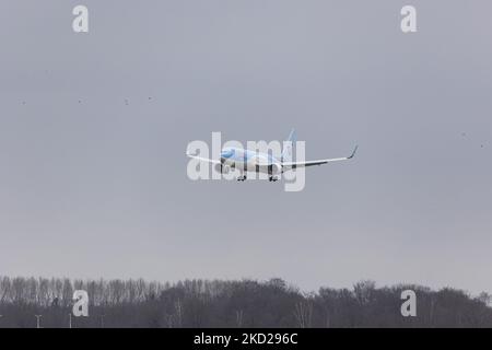 TUI Airlines Belgium Boeing 767-300ER aircraft as seen on final ...