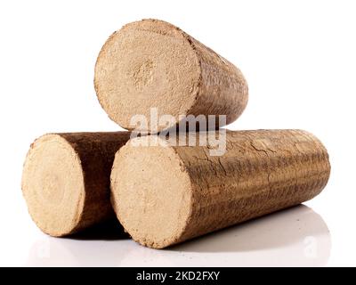 Round Hardwood Sawdust Briquettes - Compressed Biomass Wood Fire Logs ...