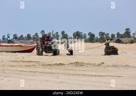 Beach near Mullivaikkal in Mullaitivu, Sri Lanka. (Photo by Creative ...