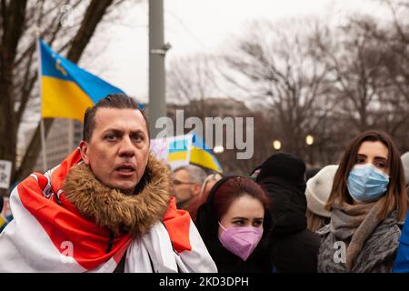 Russian President Vladimir Putin leads a cabinet meeting via video ...
